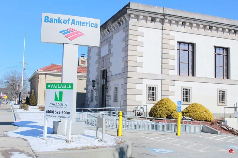 Naugatuck board OKs making an offer for bank property - WDC Online